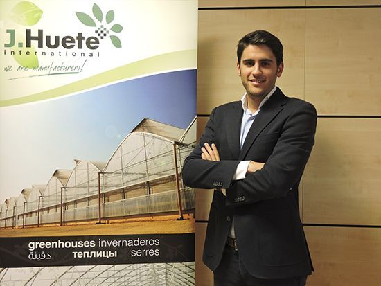 Conception, fabrication et construction de serres.